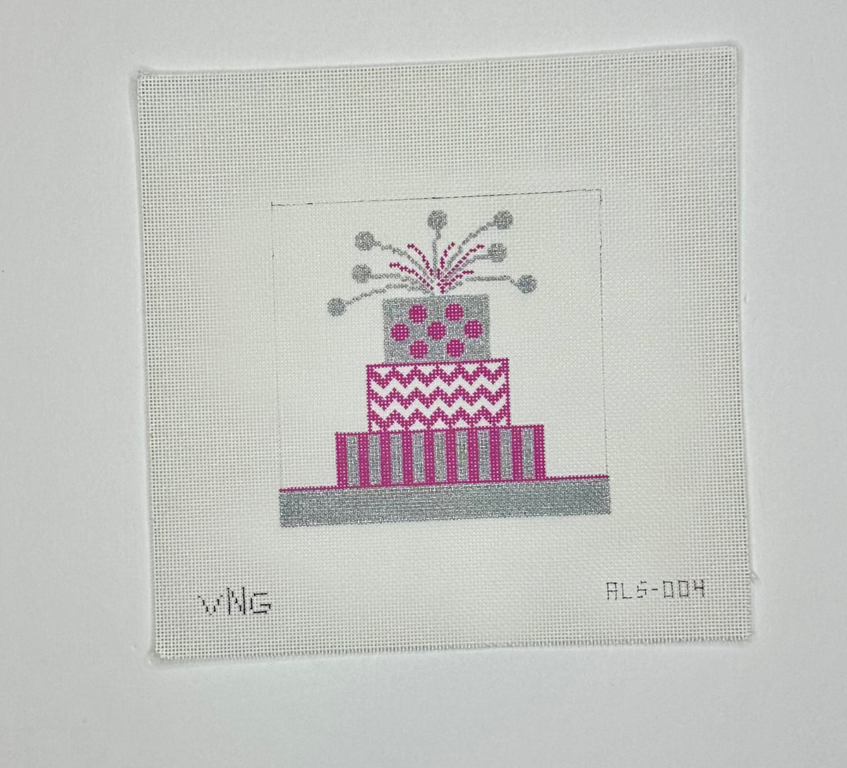 Girly Cake | Needlepoint Destashing