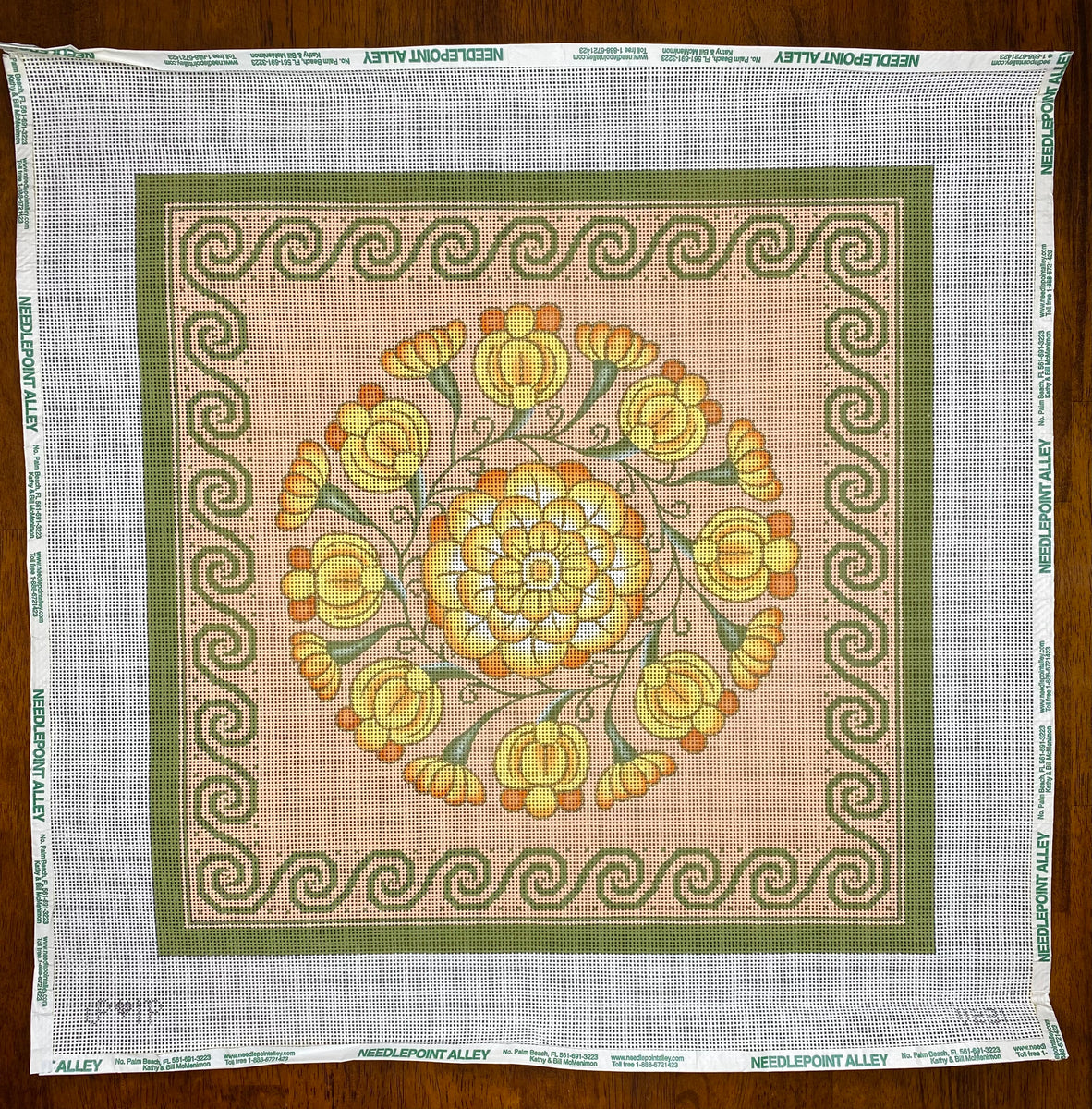 Floral Medallion | Needlepoint Destashing